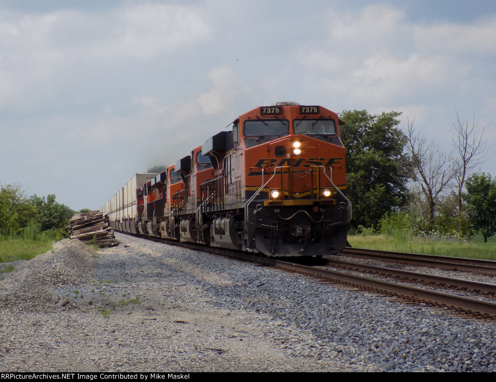 BNSF 7375